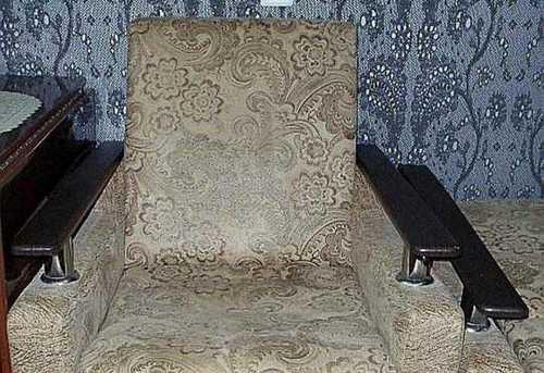 Кресло (1 этаж )