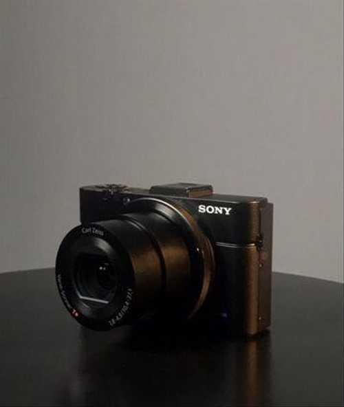 Фотоаппарат Sony RX100M2