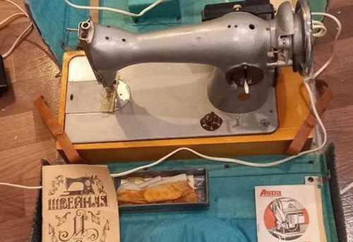Швейная машина подольск с электроприводом1991г