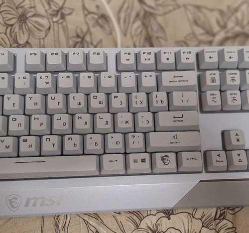 Игровая механическая клавиатура белая