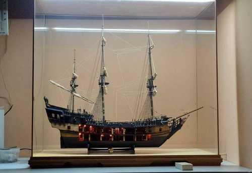 Модель корабля черная жемчужина