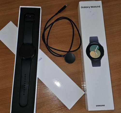 Умные часы Samsung Galaxy Watch 5 40 мм, graphite