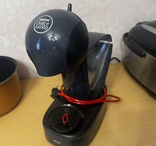 Кофеварка капсульная dolce gusto