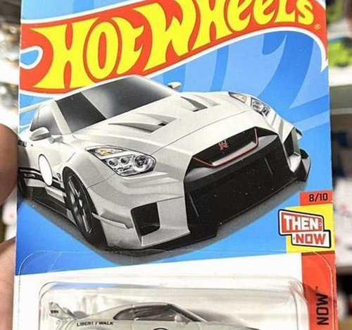 Hot wheels nissan gtr r35