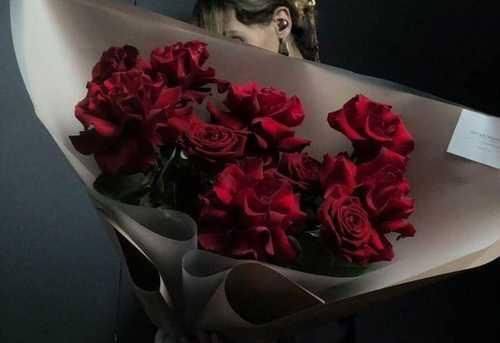 Букет роз (красные розы французские)