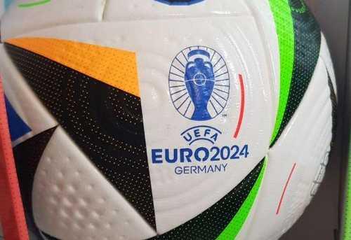 Футбольный мяч adidas Euro 24 Pro