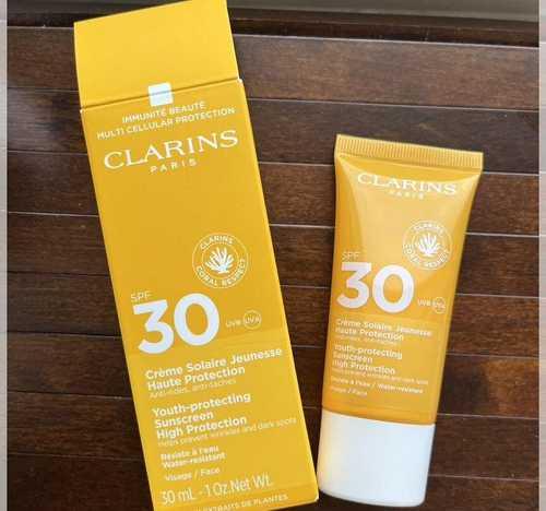 Новый солнцезащитный крем Clarins spf30