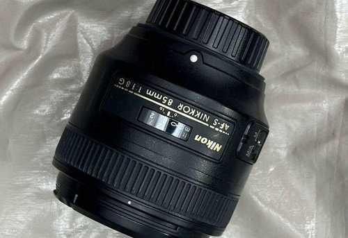 Объектив Nikon 85mm 1.8g