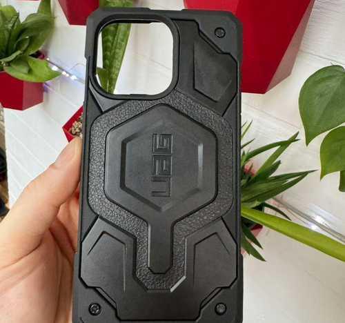 Чехол на iPhone 15 pro max uag