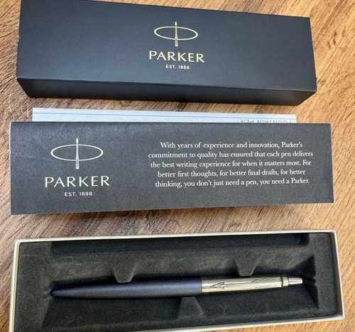 Ручка подарочная parker