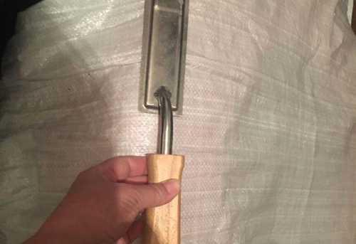 Нож для резки меда