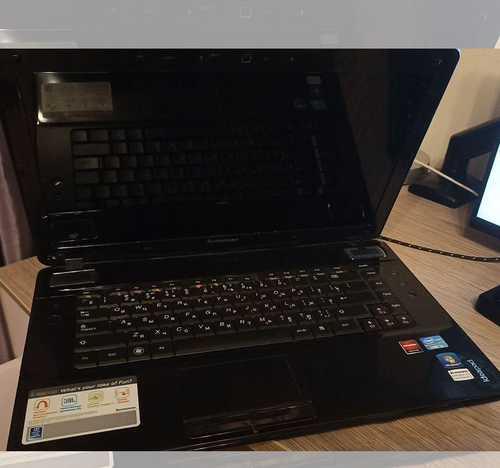 Ноутбук lenovo y560p