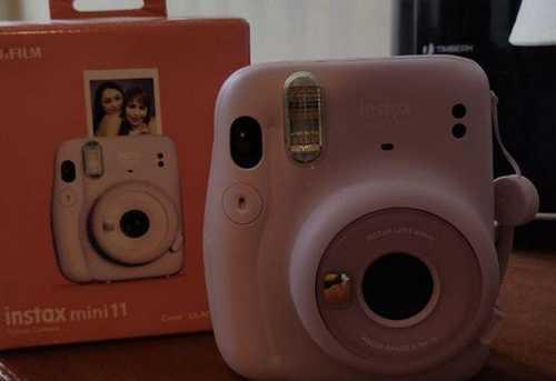 Плёночный фотоаппарат Instax mini 11