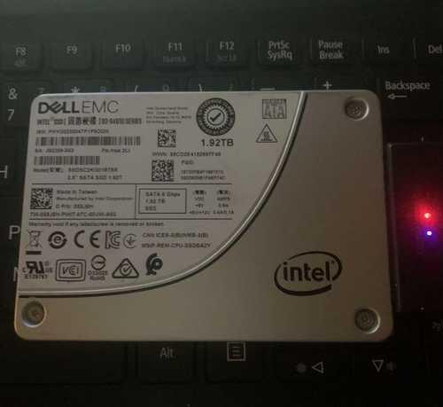 Серверный диск intel D3-S4610 1.92tb