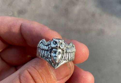 Серебряное кольцо Сова 8 гр