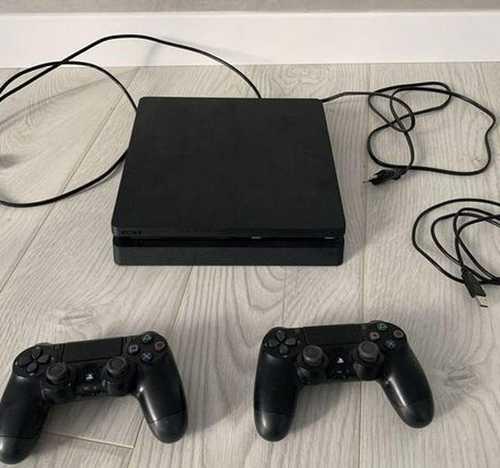 Sony playstation 4 slim
