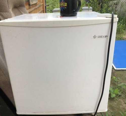 Холодильник Dexp tf050D