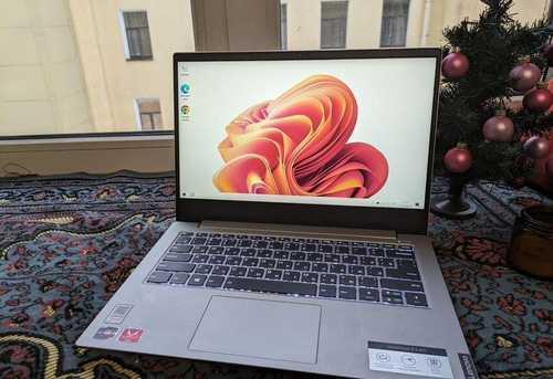 14" Мощный ноутбук Lenovo Ryzen 3/8gb/SSD/IPS