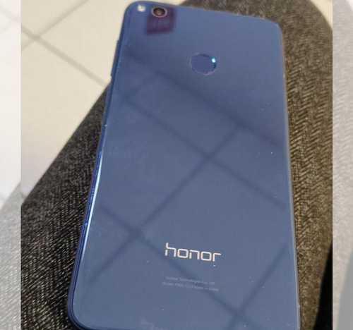 HONOR 8 Lite, 4/32 ГБ