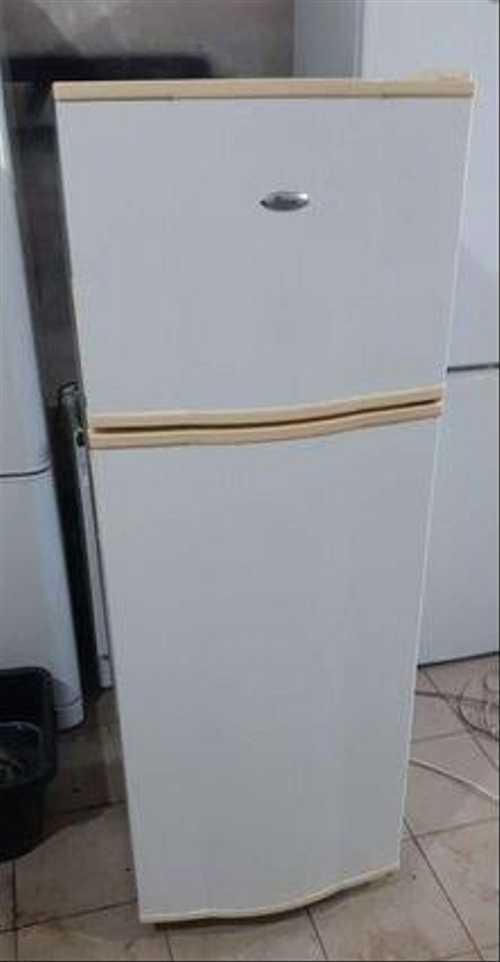 Холодильник Whirlpool бу