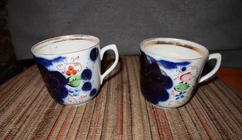 Две чайные чашки Кузнецов