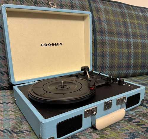 Проигрыватель Crosley (Кросли) Cruiser Deluxe