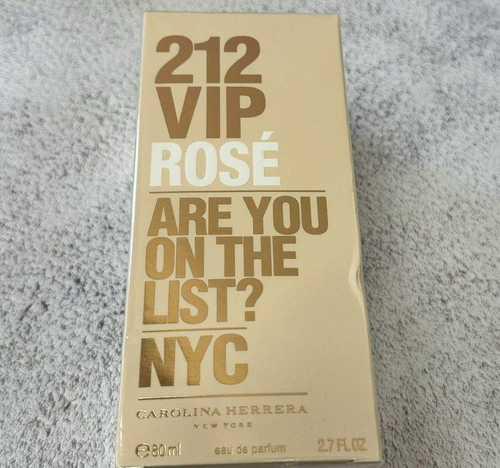 Carolina herrera 212 vip rose