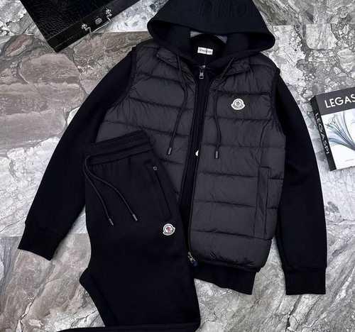 Спортивный костюм Moncler