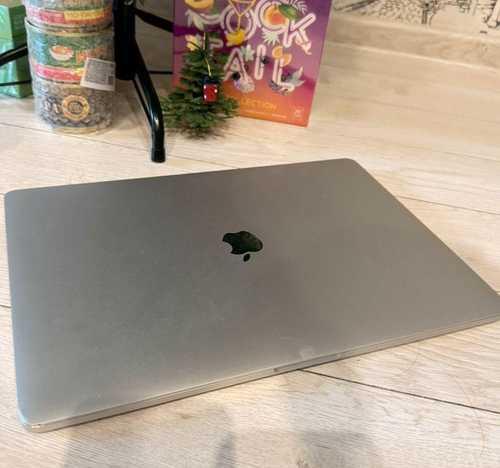 Apple macbook pro 15 2017