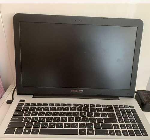 Ноутбук asus R556Q-X0499T