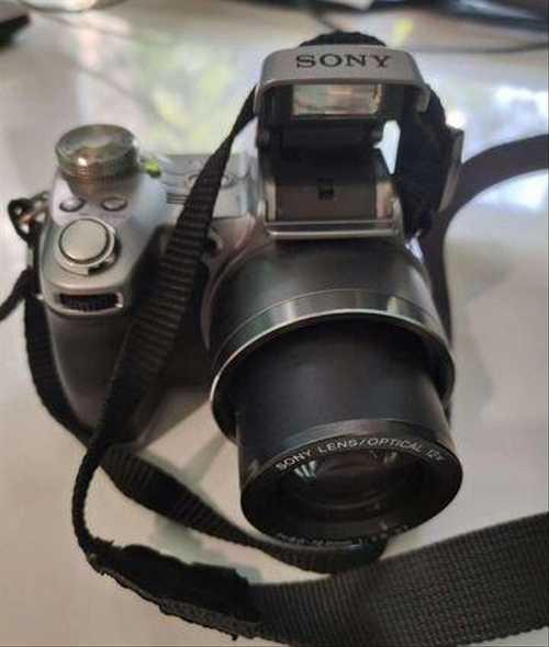 Фотоаппарат Sony DSC-H1