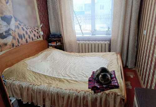 Кровать двуспальная с матрацом