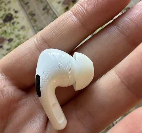 Кейс для airpods pro бу и правый наушник