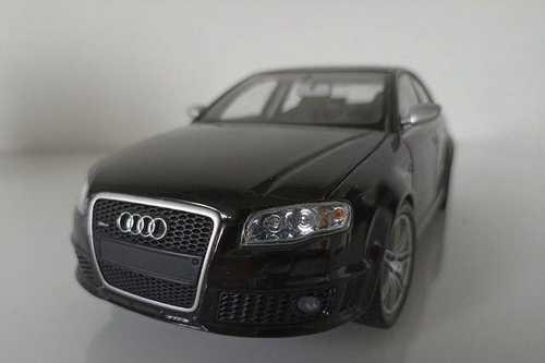 Модель 1/18 Audi RS4 Minichamps металл