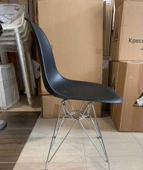 Интерьерный дизайнерский стул Eames style
