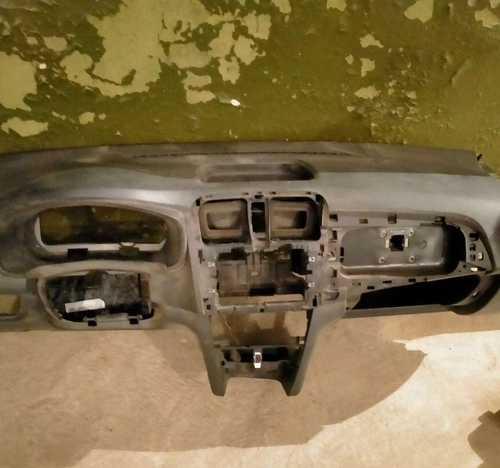 Торпедо renault logan2