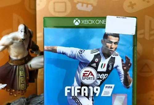 Xbox ONE FIFA 19 (русская версия) б/у