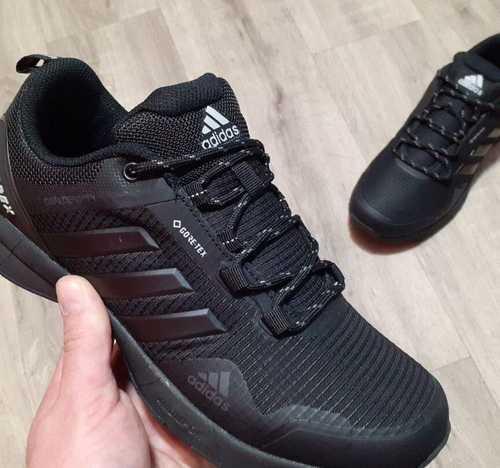 Кроссовки осенние Adidas