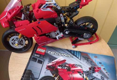 Lego Technic 42107