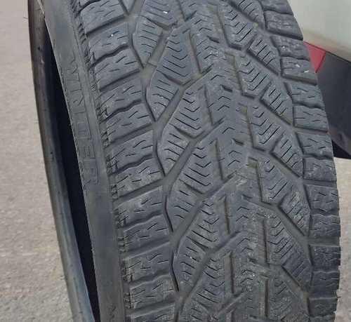 Tigar Winter 215/45 R17 91V