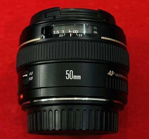 Canon 50mm 1.4 (как новый)