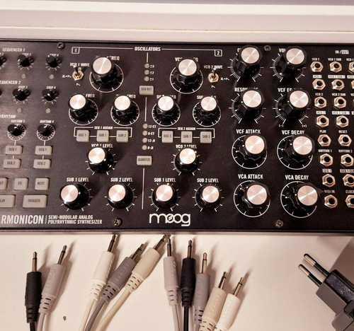 Moog Subharmonicon Аналоговый Синтезатор