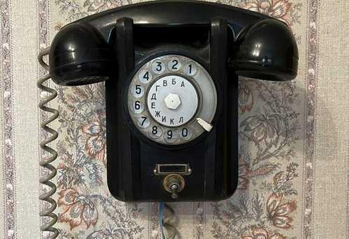 Старый советский ретро телефон 1959 года