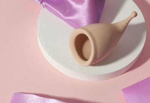 Менструальная чаша с хвостиком