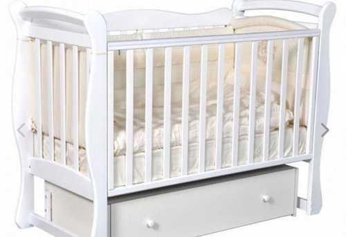 Кровать детская для новорожденных с маятником