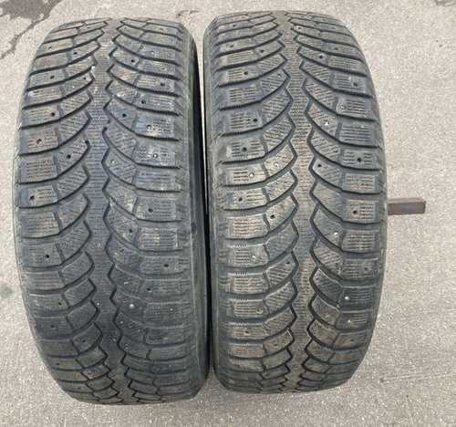 Bridgestone Blizzak Spike-01 215/55 R17