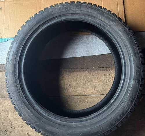 Pirelli Ice Zero 245/45 R19