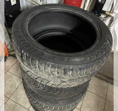 Bridgestone Ice Cruiser 7000 255/50 R19