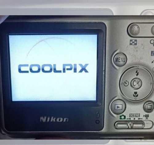 Легендарный фотоаппарат Nikon Coolpix L4