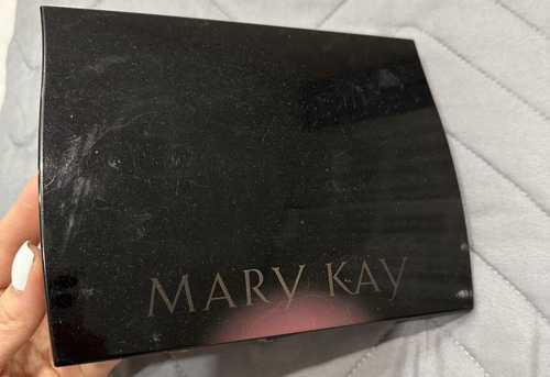Кейс для декоративной косметики Mary Kay